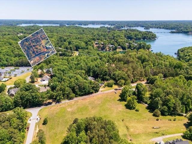 119 Woods Dr, West Union, SC 29696
