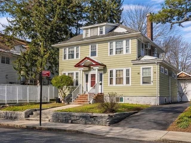 119 Watchogue Rd, Staten Island, NY 10314