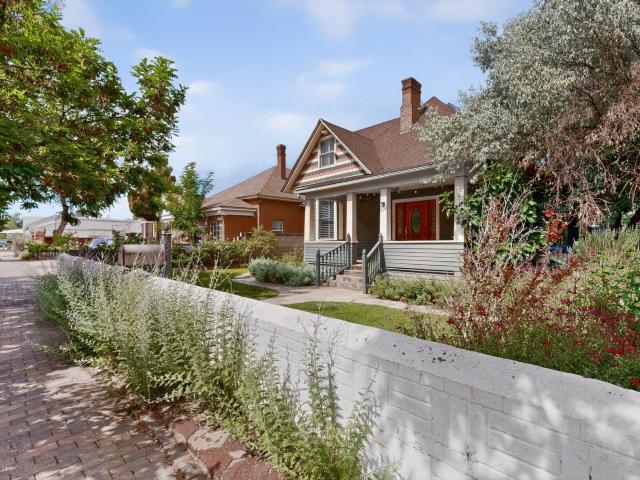 119 Walter Street NE