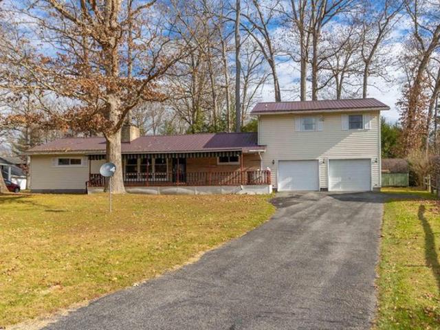 119 Westview Dr, Elkins, WV 26241