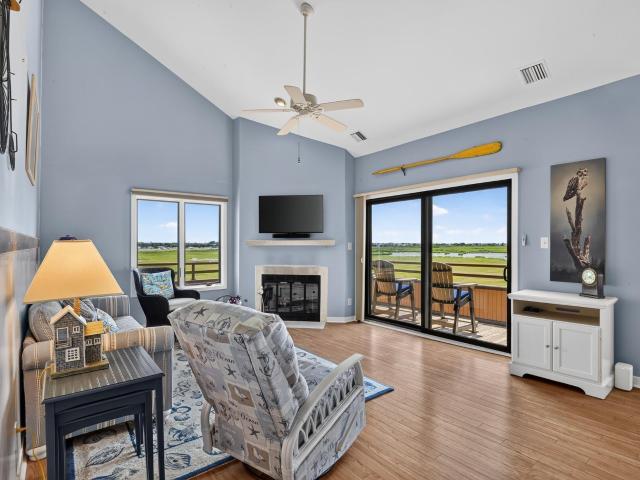 119 Tarpon Ct