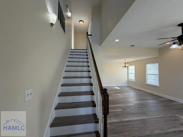 119 Thornbrush Court NE