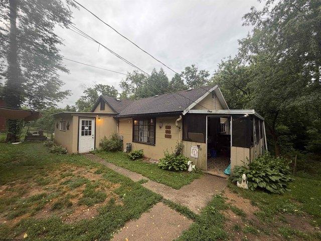 119 Trolley St, Fairmont, WV 26554