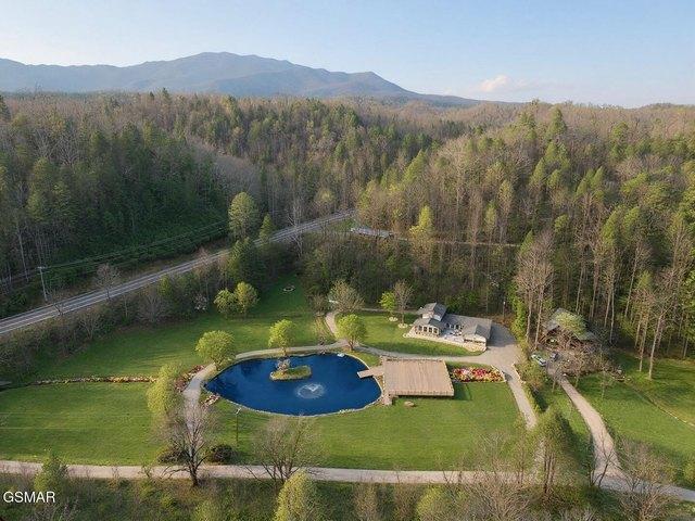119 Tunis Rd, Sevierville, TN 37876