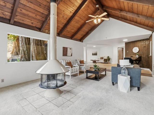 119 Van Diepen Way