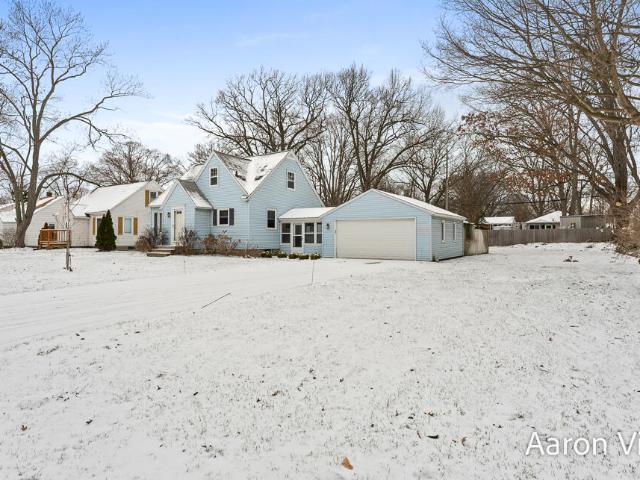 119 Vanderveen Avenue