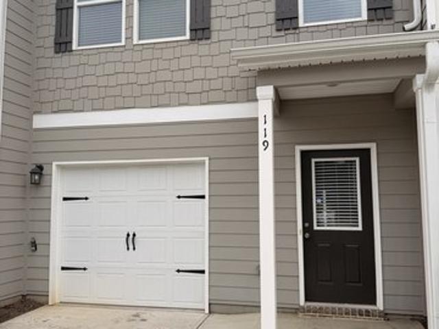 119 Village Green Dr NW, Adairsville, GA 30103
