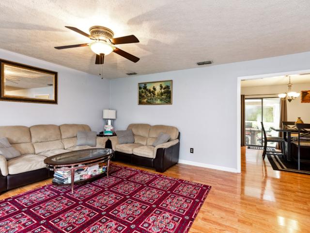 119 Vincent Ln