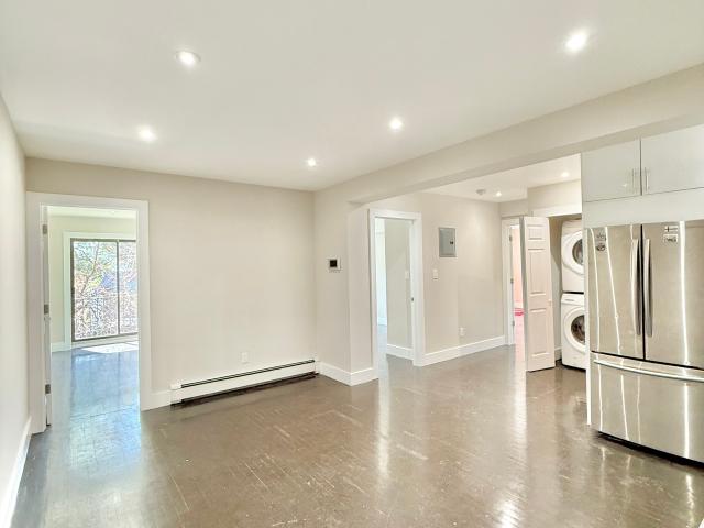 11 44 Welling Court, Queens, NY