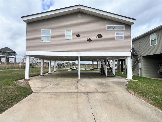 11045 Idaho St, Bay Saint Louis, MS 39520
