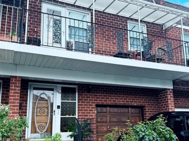 11 63 th St, College Point, NY 11356
