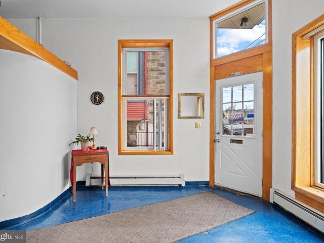 11 13 W Presqueisle Street