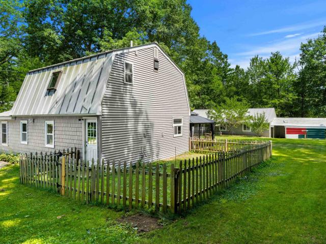 11 13 Deer Hill Lane