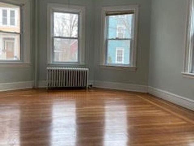 11 13 Pitman 4 Bedroom Apartment for Rent at 11 Pitman St, Providence, RI 02906 Wayland