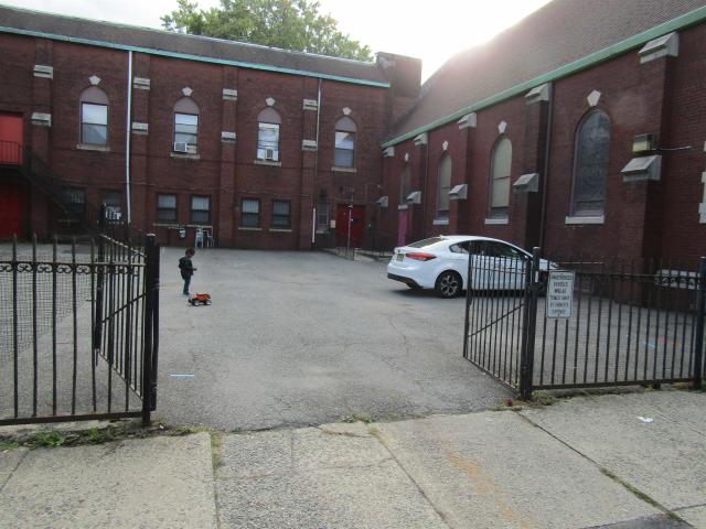 11 15 Brinkerhoff St