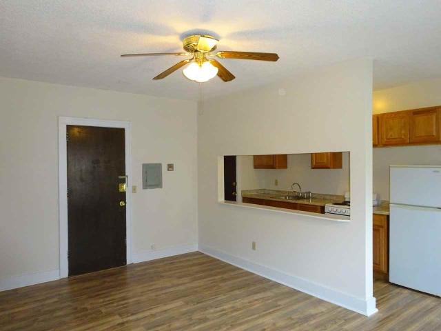 11 1706 Stevens Studio Apartment for Rent at 1706 Stevens Ave, Minneapolis, MN 55403 Stevens Square