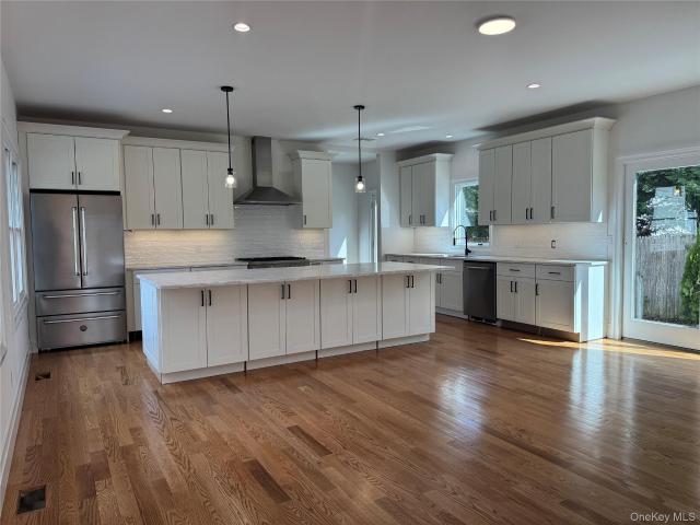 11 1st St, Glenwood Landing, NY 11547 | MLS #978440 | Compass