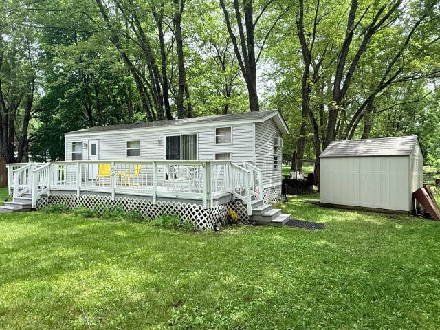 11 236 Woodhaven Lakes