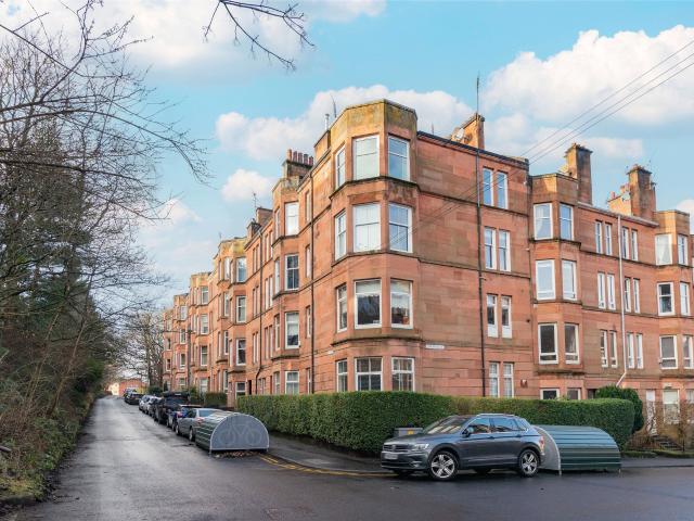 1/1, 28 Bellwood Street, Glasgow, G41 3ES