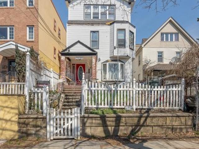 11 29 30th Rd, Queens, NY 11102
