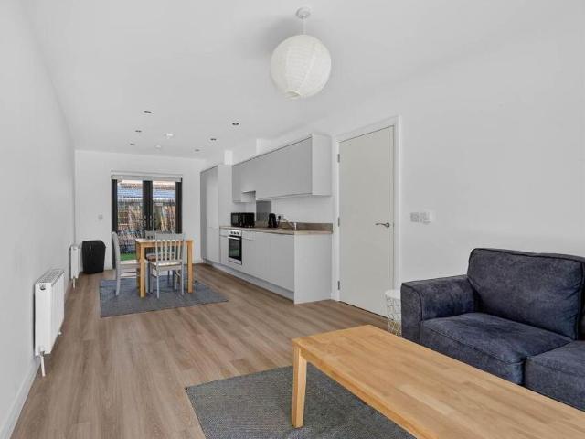 11, 31 Apsley Street, Belfast, BT7 1FU