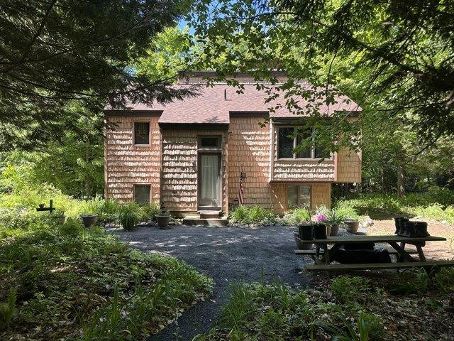 11 Tamarac Dr, Tupper Lake, NY 12986