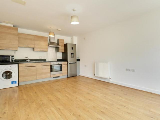 11 Tarves Way, Greater London SE10 2 bed flat to rent £1,900 pcm £438 pw