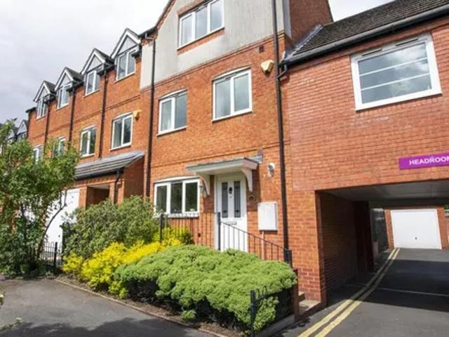 11 Ten Acres Mews, Stirchley, B30 2BF, United Kingdom | 4 bed house for rent #133740583 | Rentberry