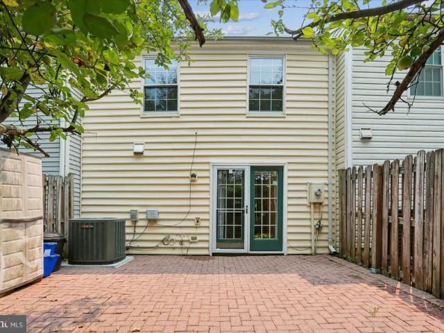11 Teaneck Court