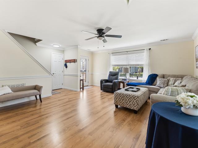 11 Texas Avenue