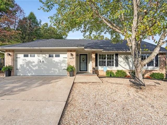 11 Thirsk Ln, Bella Vista, AR 72714