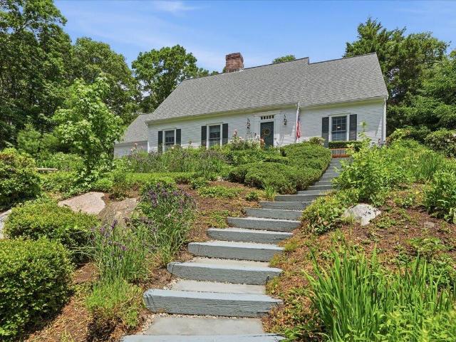 11 Tower Hill Drive