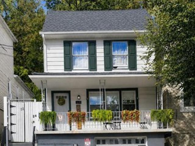 11 Van Tuyl St, Staten Island, NY 10301