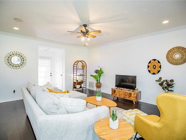 11 Valley View Circle