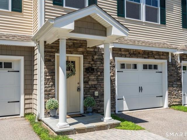 11 Village Xing Unit 11, East Lyme, CT 06357