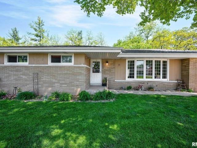 11 Waibel Rd, Bartonville, IL 61607
