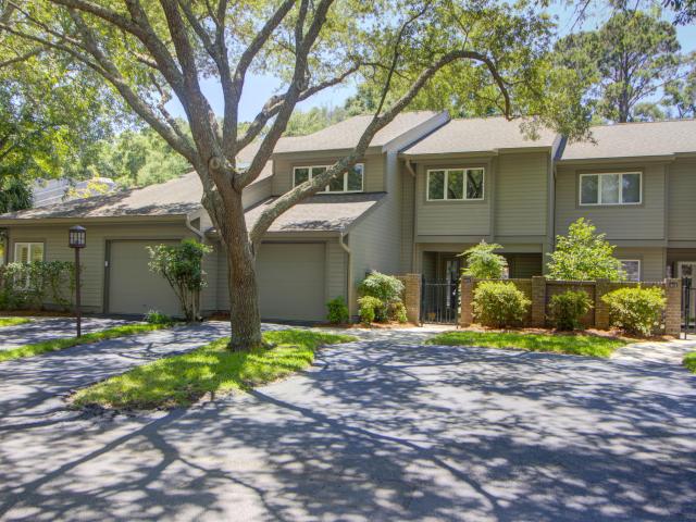 11 Wappoo Creek Place