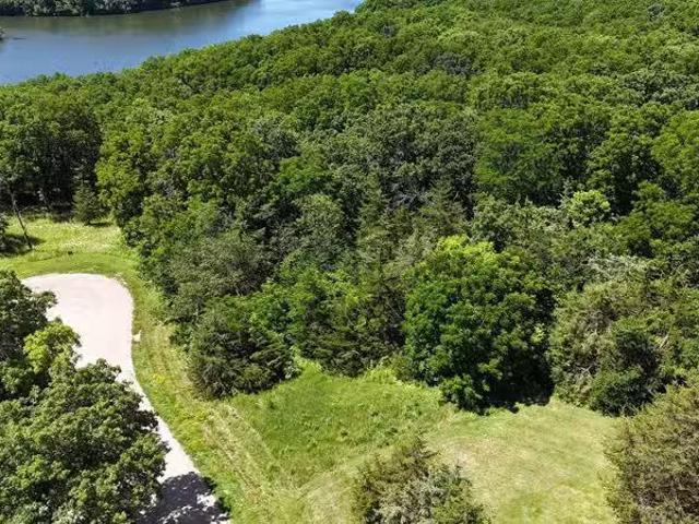 11 Waterford, GALENA, IL 61036 650803937