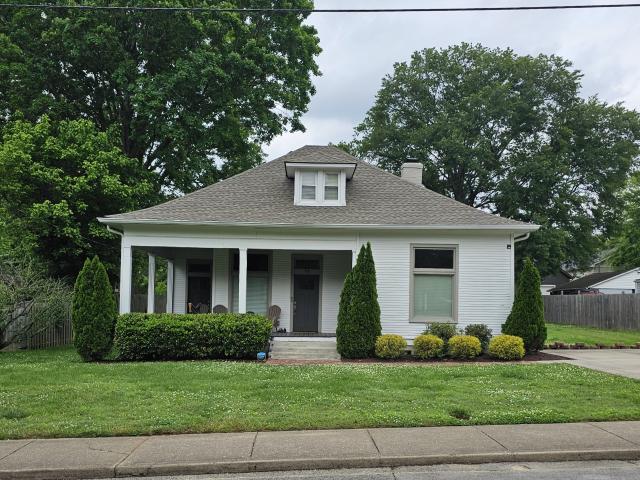 11 Waters Ave