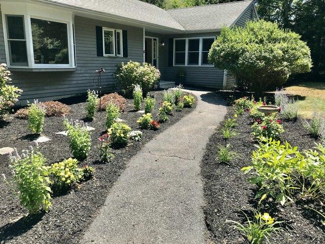 11 Watson Dr, Mashpee, MA 02649