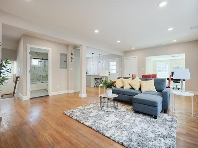 11 Watson St Unit 2, Somerville, MA 02144