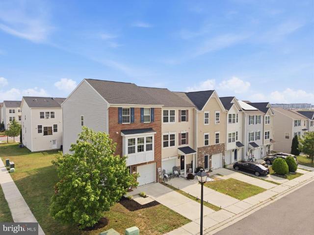 11 Wayside Court