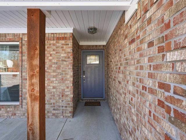 11 Weatherwood Drive