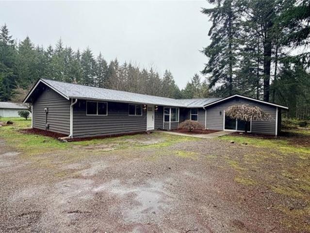 11 Webb Rd SW, Lakebay, WA 98349