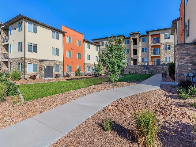 11 West | Student Housing 3 Bedroom Apartment for Rent at 1192 Westmoreland Rd, Colorado Springs, CO 80907 Cragmoor
