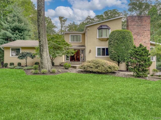 11 White Birch Court