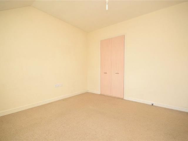 11, Whitehall Green, Leeds, West Yorkshire, LS12 5LT