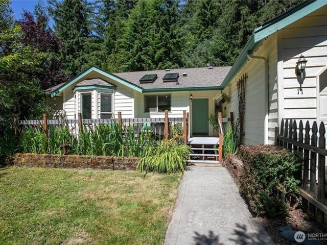 11 Whistling Swan Pl, Bellingham, WA 98229
