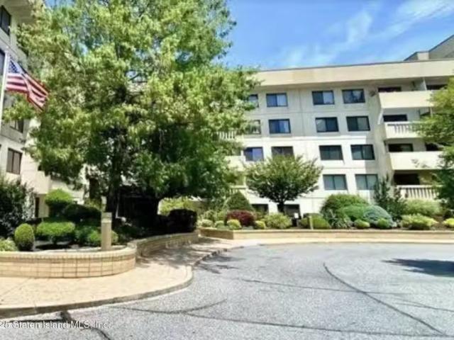 11 Winham Loop, #5dd, Staten Island, NY 10314