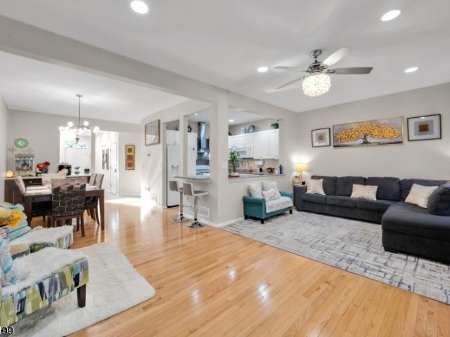 11 Wiley Ct